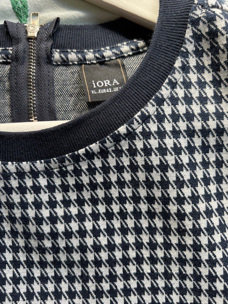 Iora Navy Blue/White Gingham Short Dress, Women's Fashion, Dresses ...