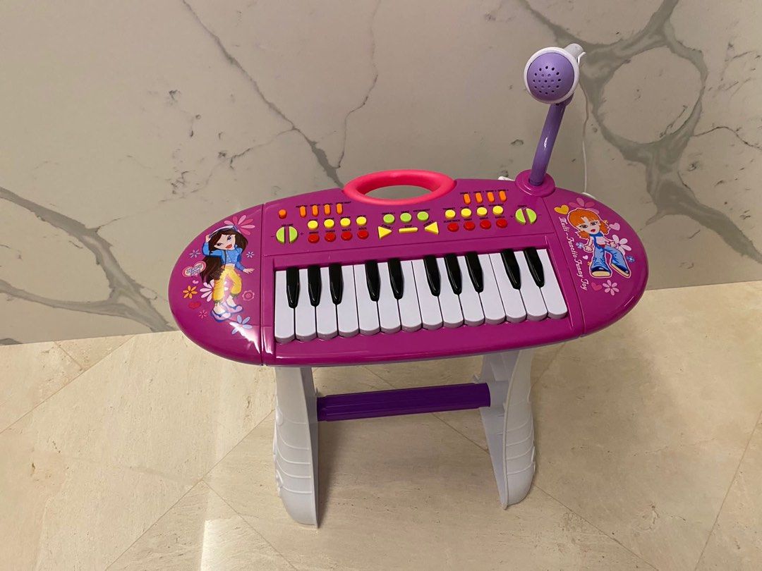 Kids Piano keyboard with microphone, Hobbies & Toys, Music & Media ...