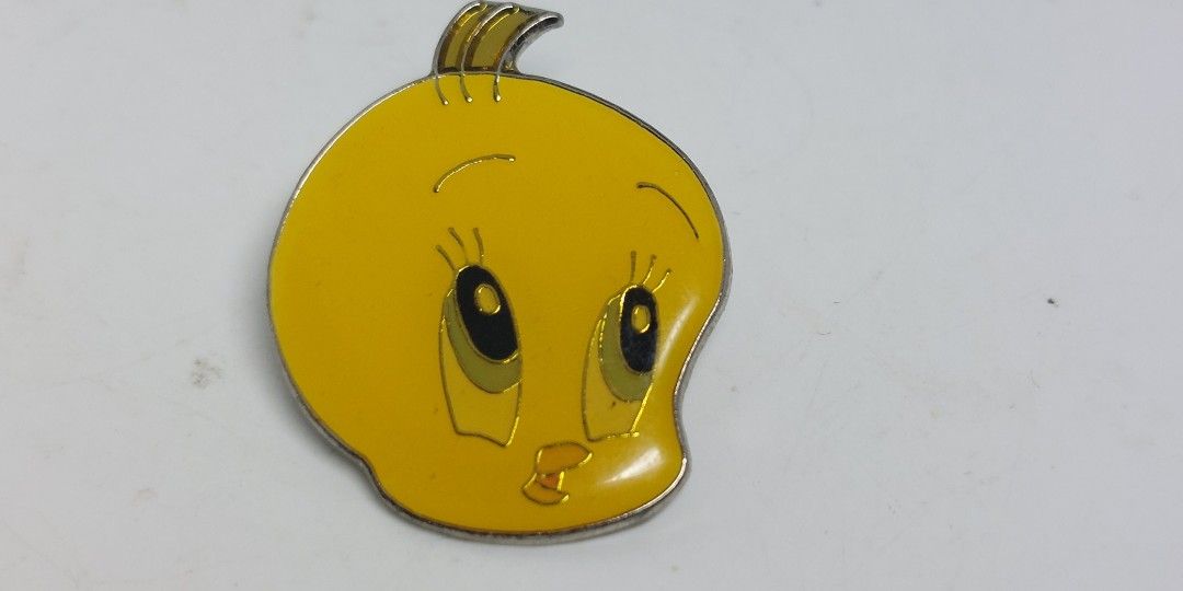 Looney Tunes Tweety Bird Collectible Lapel Metal Enamel Pin Badge ...