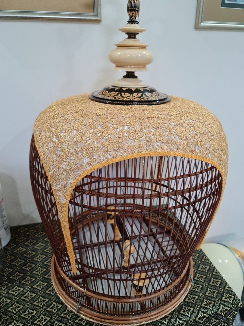 Merbok Bird Cage, Pet Supplies, Homes & Other Pet Accessories on Carousell