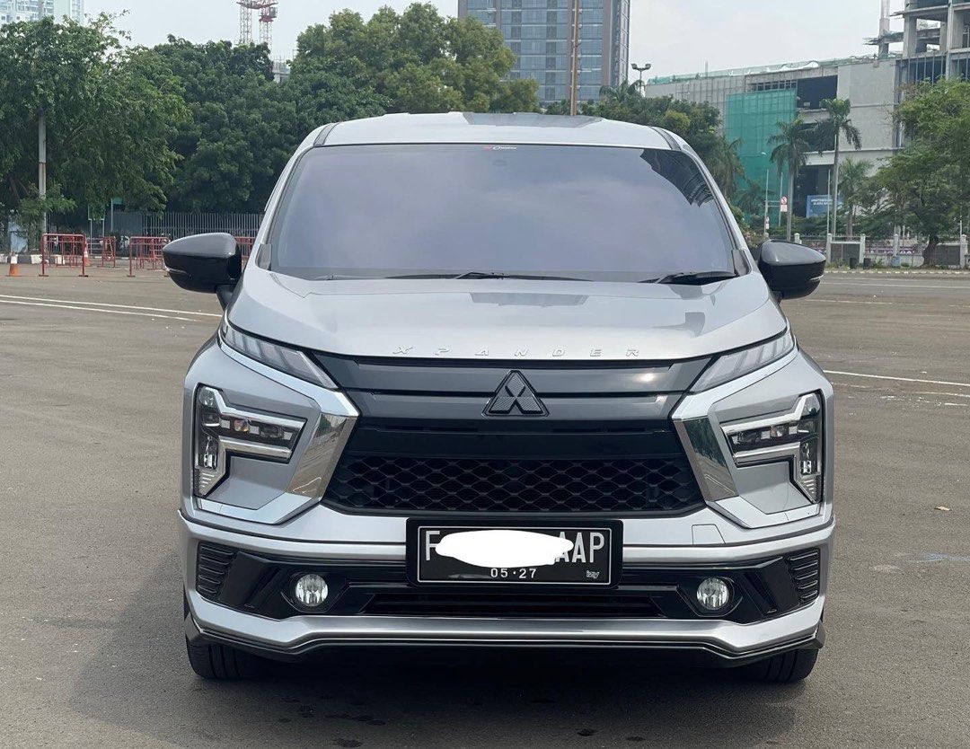 MITSUBISHI XPANDER ULTIMATE AT SILVER 2022, Mobil & Motor, Mobil untuk ...