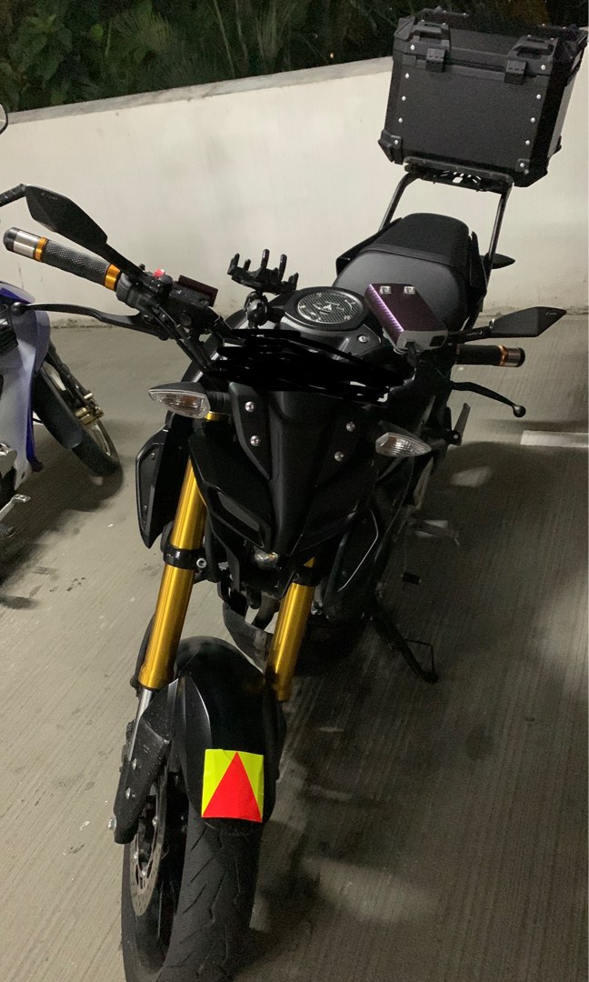 Mt-15 Shad rack and Zedge metal box, Motorcycles, Motorcycle ...