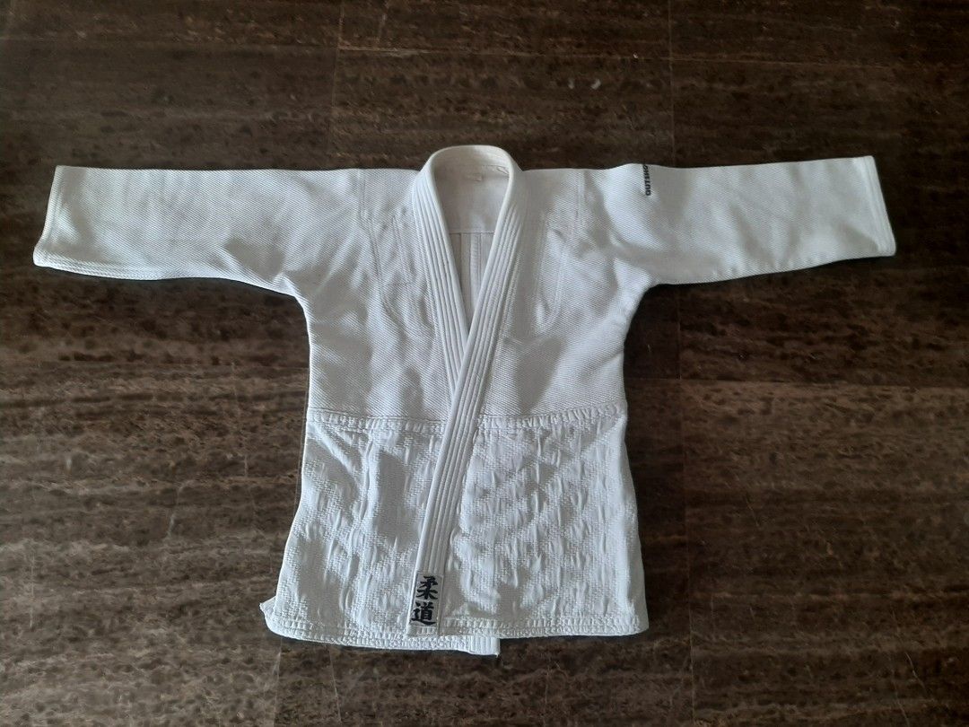 Outshock 500 Judo gi, Sports Equipment, Other Sports Equipment and Supplies on Carousell