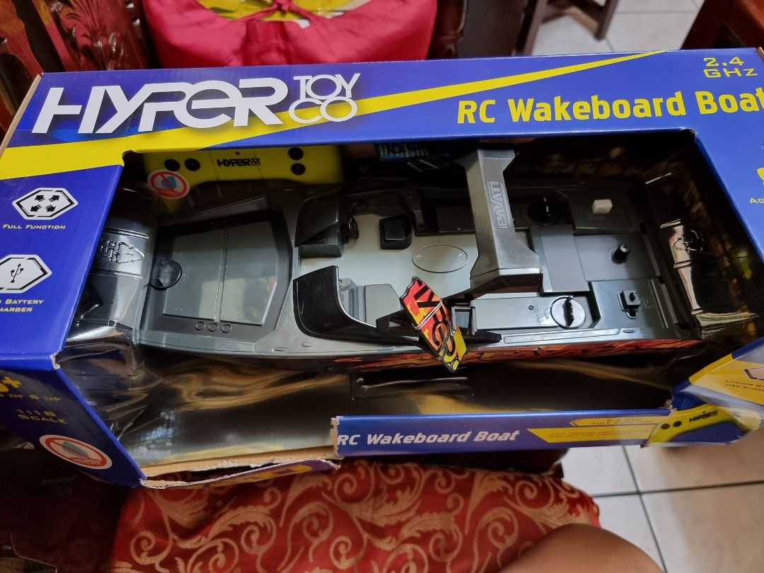 PAVATI RC WAKEBOARD BOAT, Hobbies & Toys, Toys & Games on Carousell