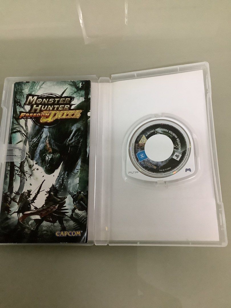 PSP Monster Hunter Freedom Unite, Video Gaming, Video Games ...