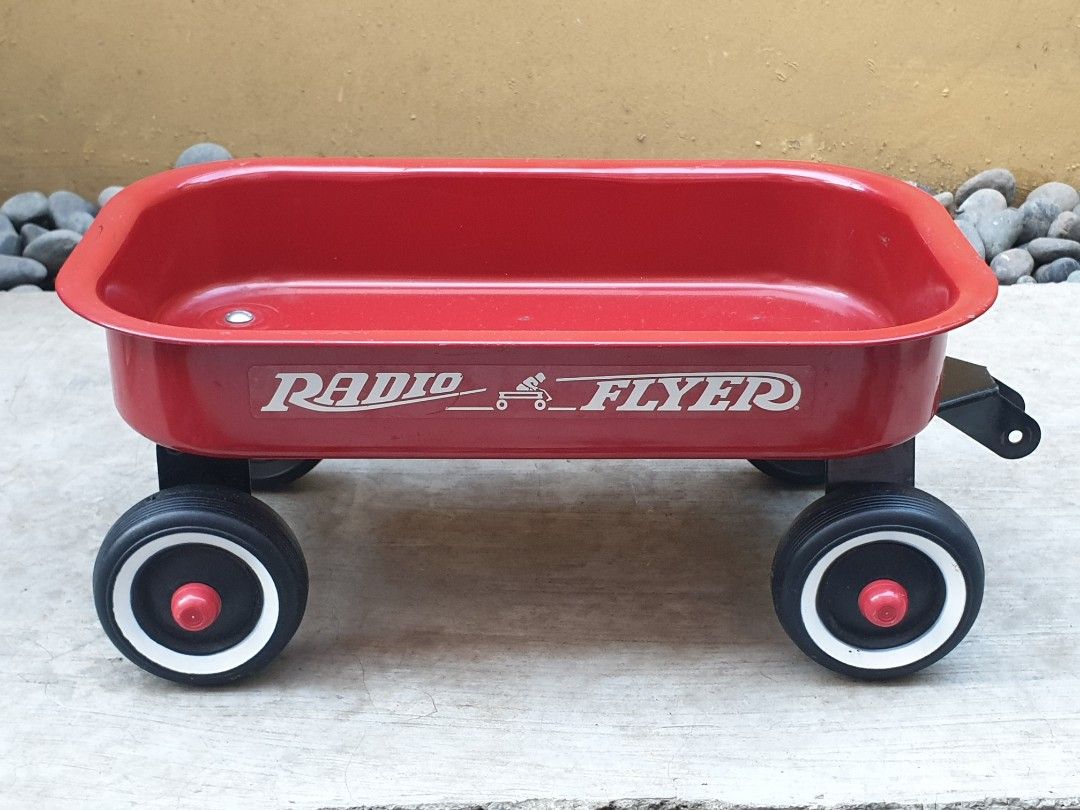 Radio Flyer Little Red Toy Wagon, Hobbies & Toys, Toys & Games on Carousell