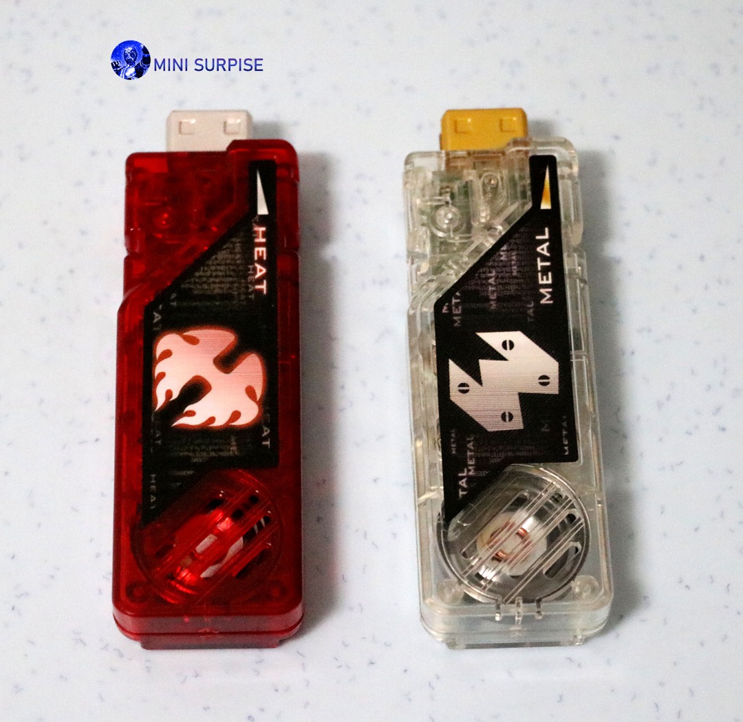 [READY STOCK] DX Heat Gaia Memory + DX Metal Gaia Memory (Kamen Rider W ...