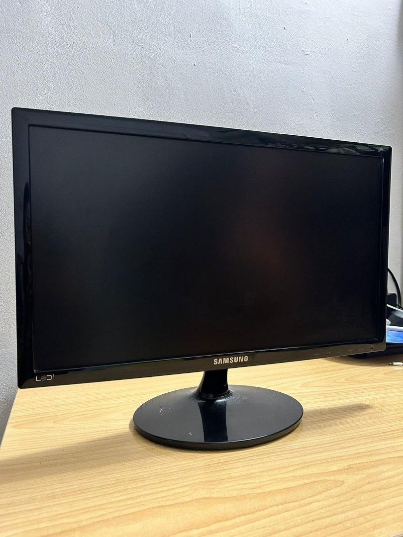 Samsung monitor, Computers & Tech, Parts & Accessories, Monitor Screens ...