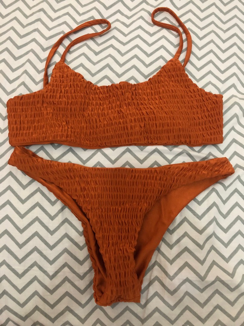 Scrunch bikini, Women's Fashion, Swimwear, Bikinis & Swimsuits on Carousell