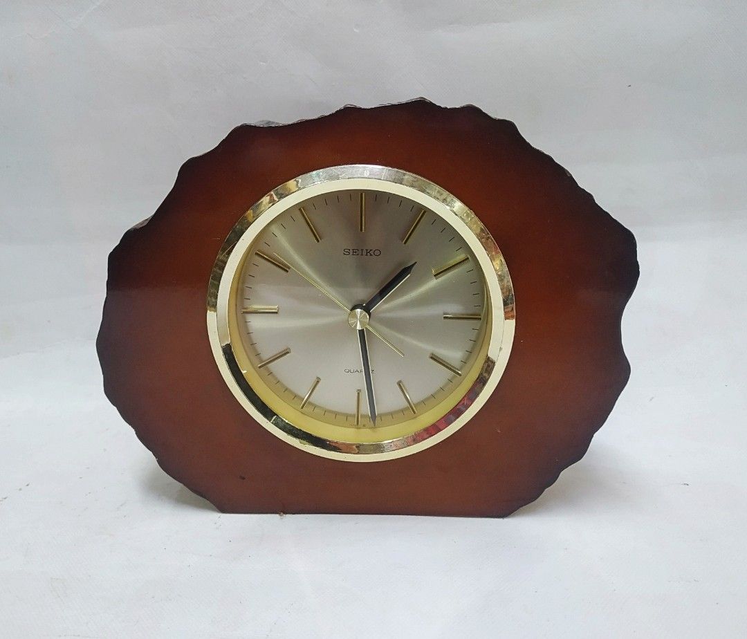 Seiko Seikosha Japan Vintage Table quartz clock with solid wood frame ...