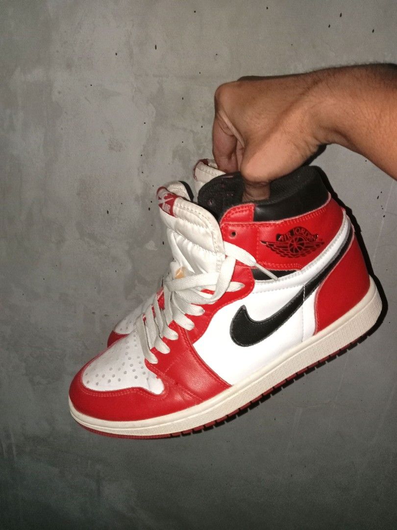 Sepatu sneakers Nike Air Jordan 1 Chicago Retro High OG 85 Varsity Red ...