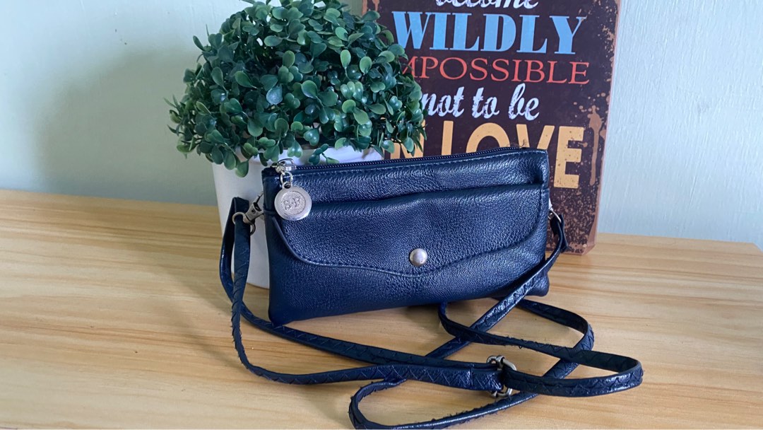 Sling wallet bag, Women's Fashion, Bags & Wallets, Cross-body Bags on ...