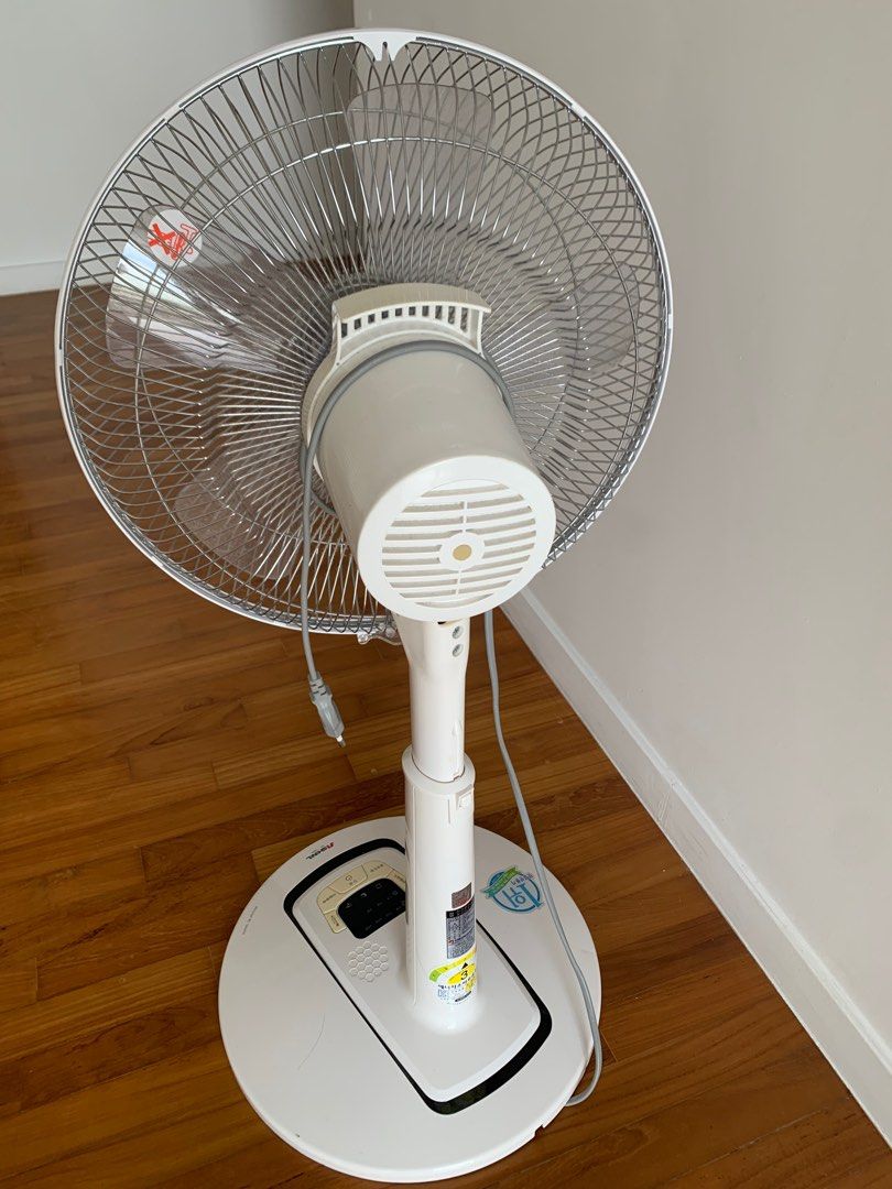 Standing fan with 2 covers, Furniture & Home Living, Lighting & Fans ...