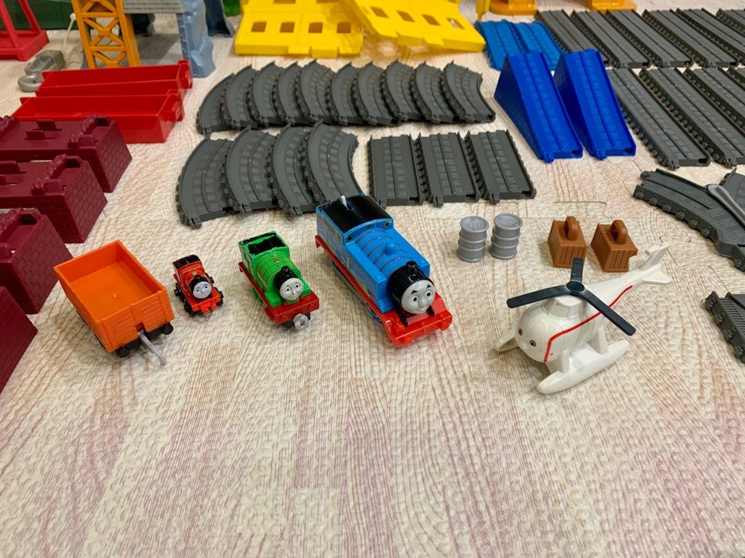 Thomas - Super Station train playset Thomas & Friends [Fisher-Price ...