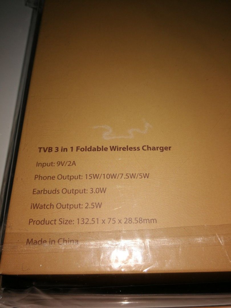 全新TVB 55 週年三合一摺合無線充電器 3 in 1 foldable wireless charger, 手提電話, 電話＆平板電腦配件, 充電器及電線 - Carousell