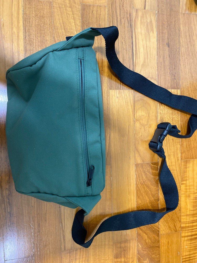 Uniqlo Robic Green Crossbody Bag, Women's Fashion, Bags & Wallets ...
