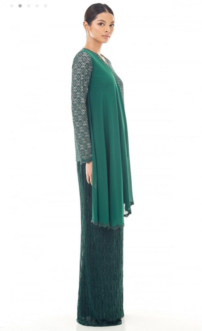 Wanzar Laresa Kurung In Sacramento Green, Women's Fashion, Muslimah ...