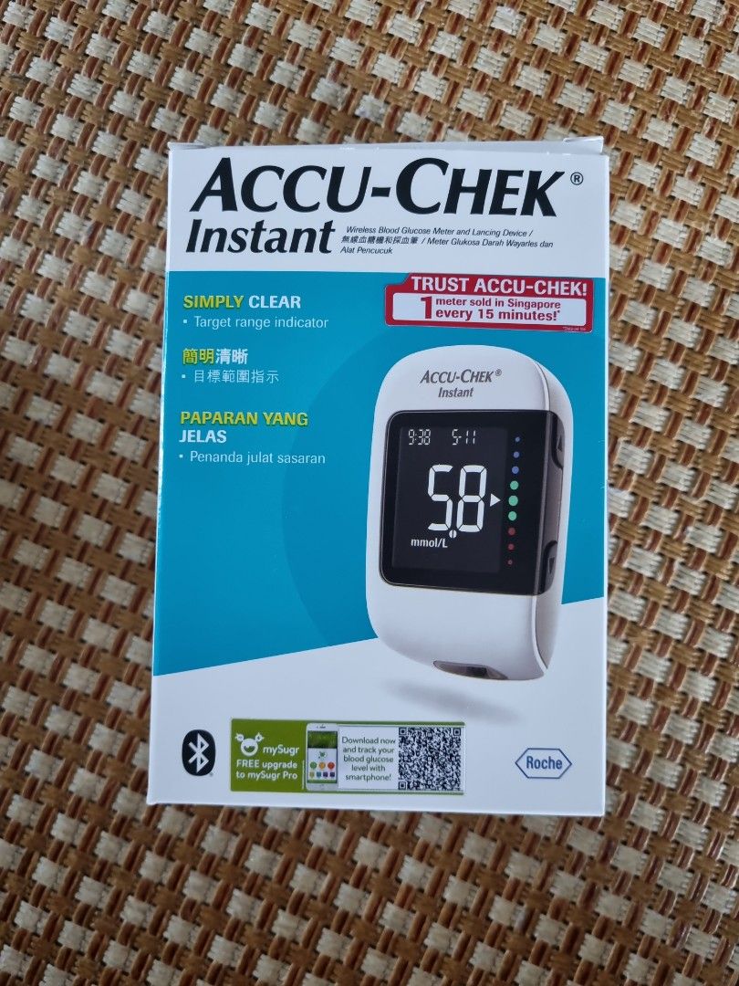 AccuCheck Accu-check Accu check instant blood glucose meter and lancing ...