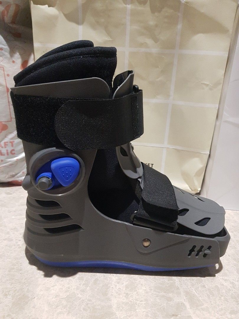Aircast boot, Health & Nutrition, Assistive & Rehabilatory Aids ...