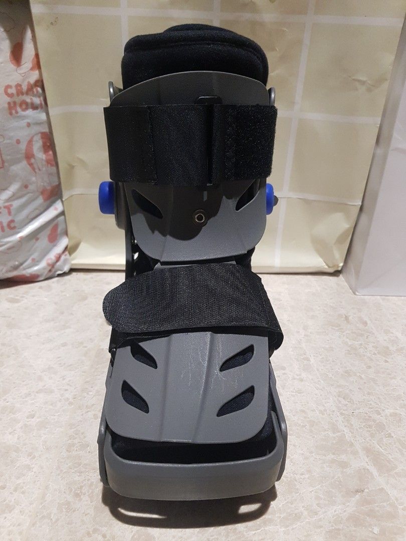 Aircast boot, Health & Nutrition, Assistive & Rehabilatory Aids ...