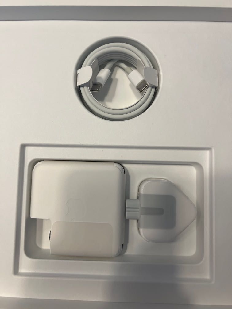 Apple 61W USB-C Power Adaptor and USB-C Charge Cable, Mobile Phones ...