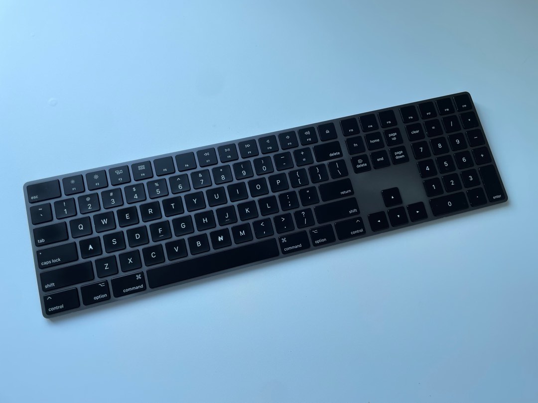 Apple Magic Keyboard with Numeric keypad, Computers & Tech, Parts ...