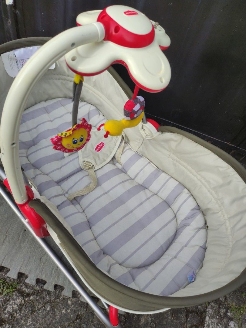 Baby Rocker Napper, Babies & Kids, Infant Playtime on Carousell