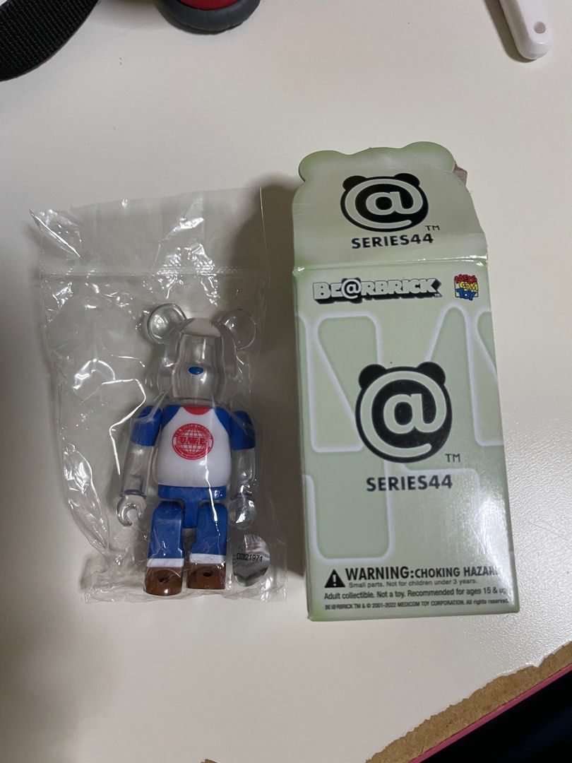 Bearbrick 100% Series 44 - Secret Rare UWF, Hobbies & Toys, Toys ...