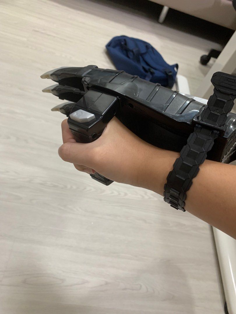 black panther power move gauntlet nerf gun, Hobbies & Toys, Toys ...
