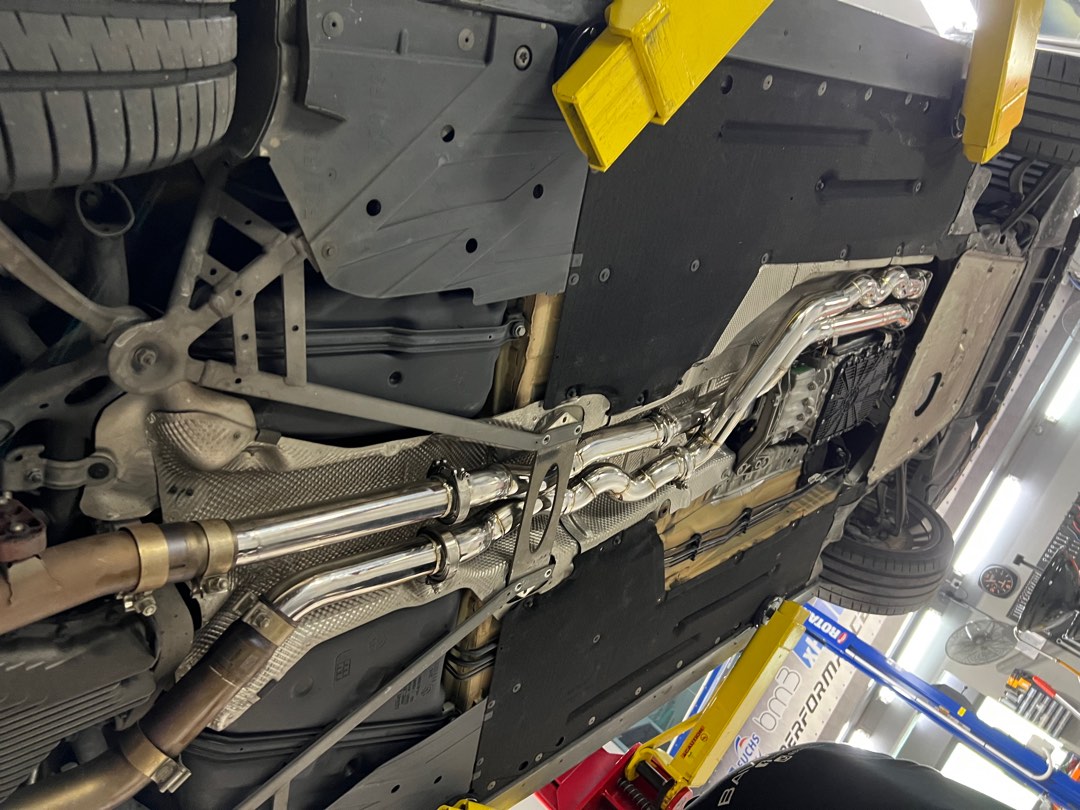 BMW M3 M4 F80 F82 equal length midpipe for akra, Car Accessories ...