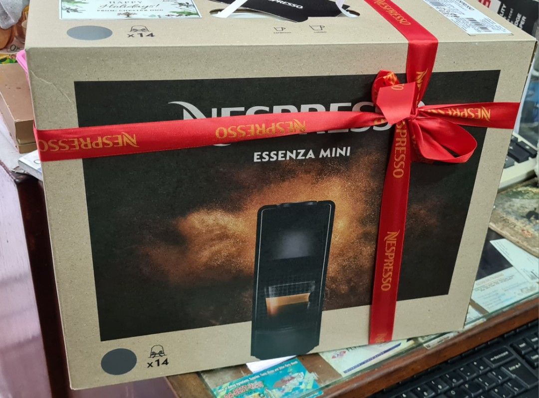 Brand New Nespresso Essenza Mini (Black), TV & Home Appliances, Kitchen ...