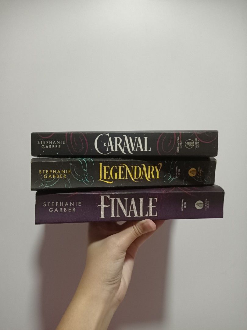 Caraval Trilogy: Caraval//Legendary//Finale by Stephanie Garber ...