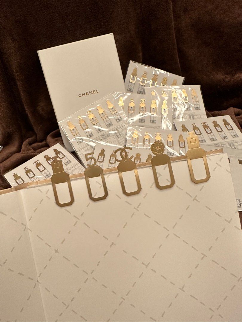 Chanel bookmark set, Beauty & Personal Care, Face, Makeup on Carousell