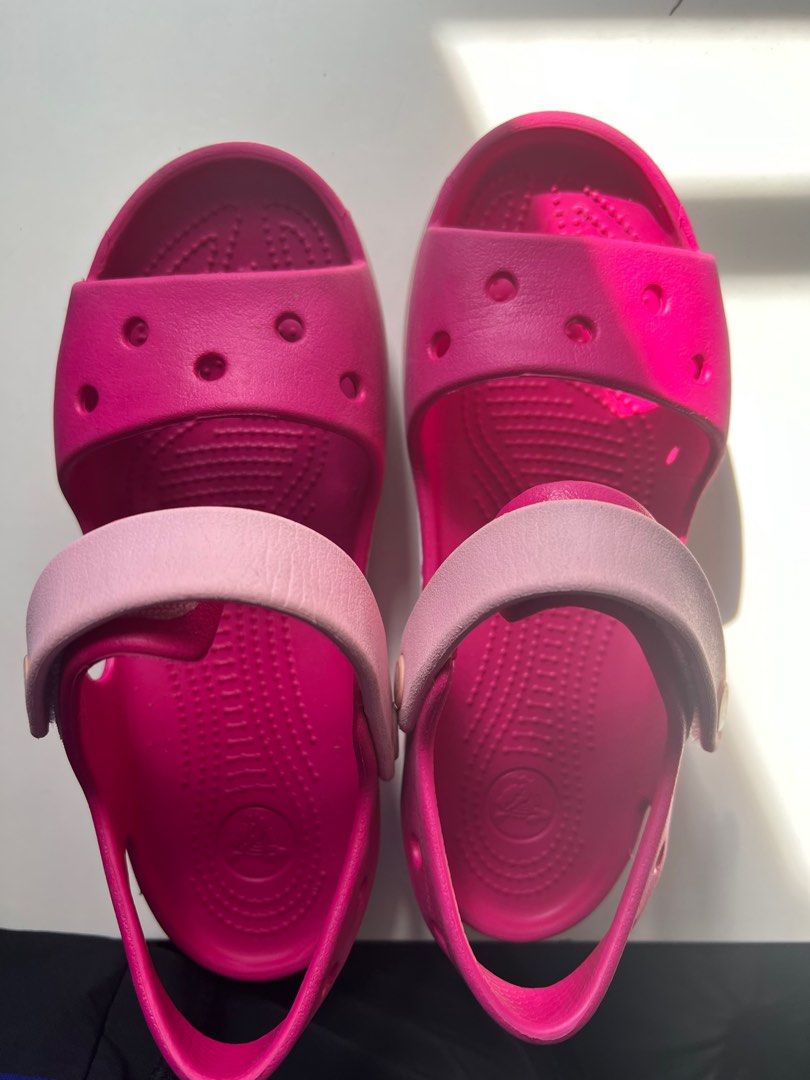 Crocs for girls 6-9 yrs old size J2, Women's Fashion, Footwear, Sandals ...
