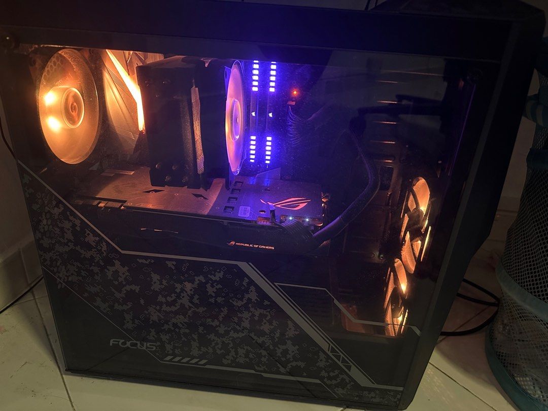 Custom pc and screen, Computers & Tech, Desktops on Carousell