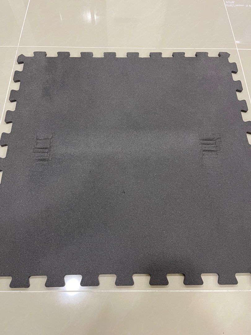 Decathlon Gym Mat Pad, Sports Equipment, Exercise & Fitness, Exercise ...