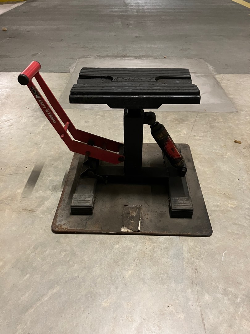 DRC Mx motorcycle stand lift, Motorcycles, Motorcycle Accessories on ...