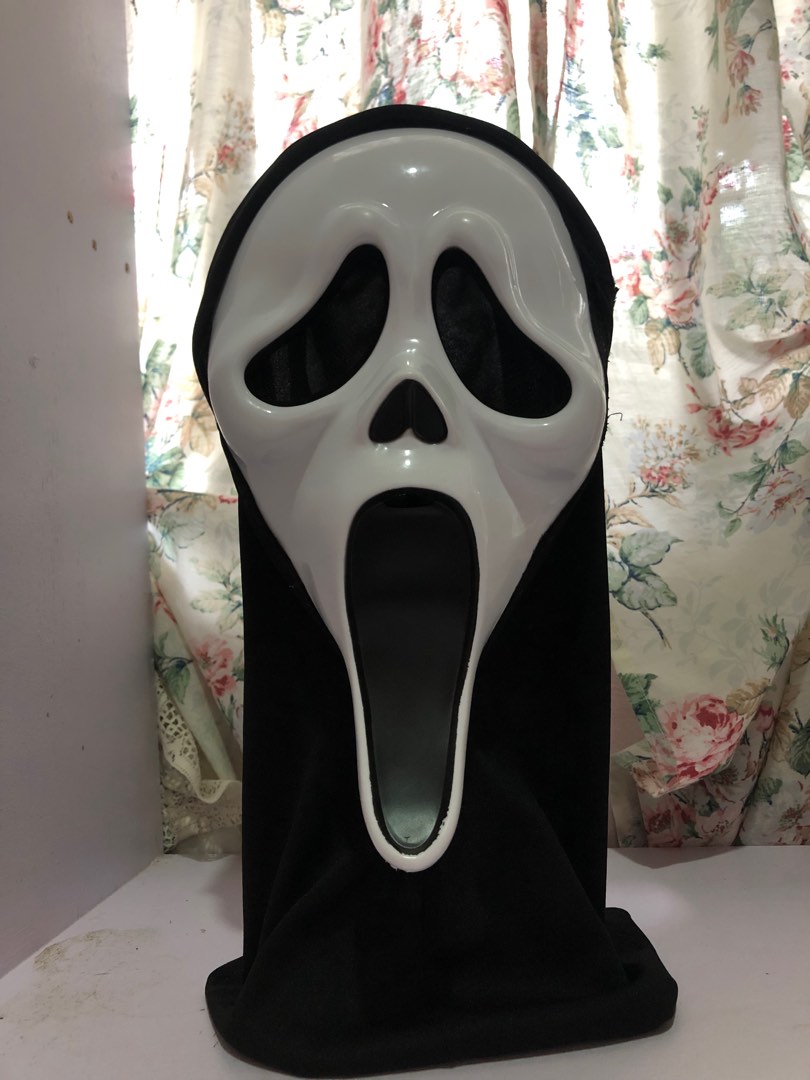 GHOSTFACE MASK as SEEN IN SCREAM 5, Hobbies & Toys, Memorabilia ...