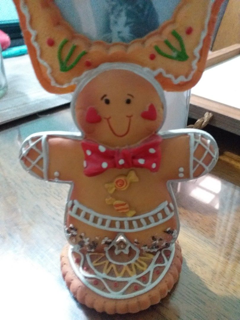 Gingerbread Man Picture Frame 10 inches, Furniture & Home Living, Home ...