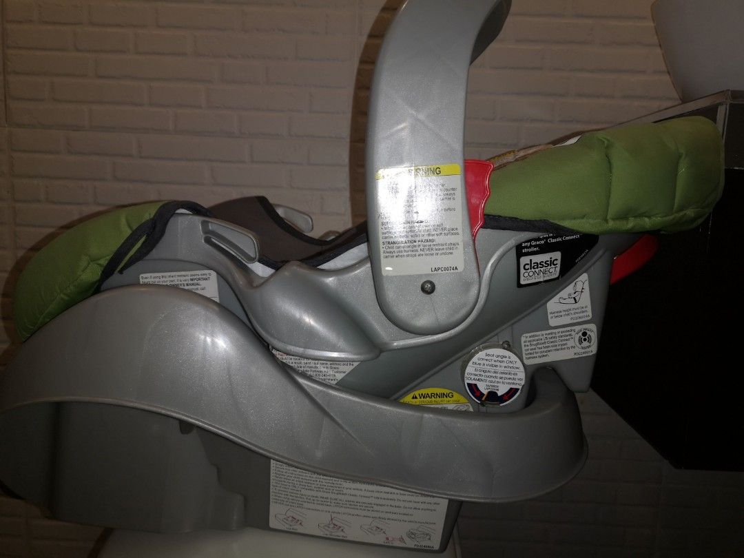 Graco Classic Connect Car Seat with Base, Babies & Kids, Going Out, Car ...
