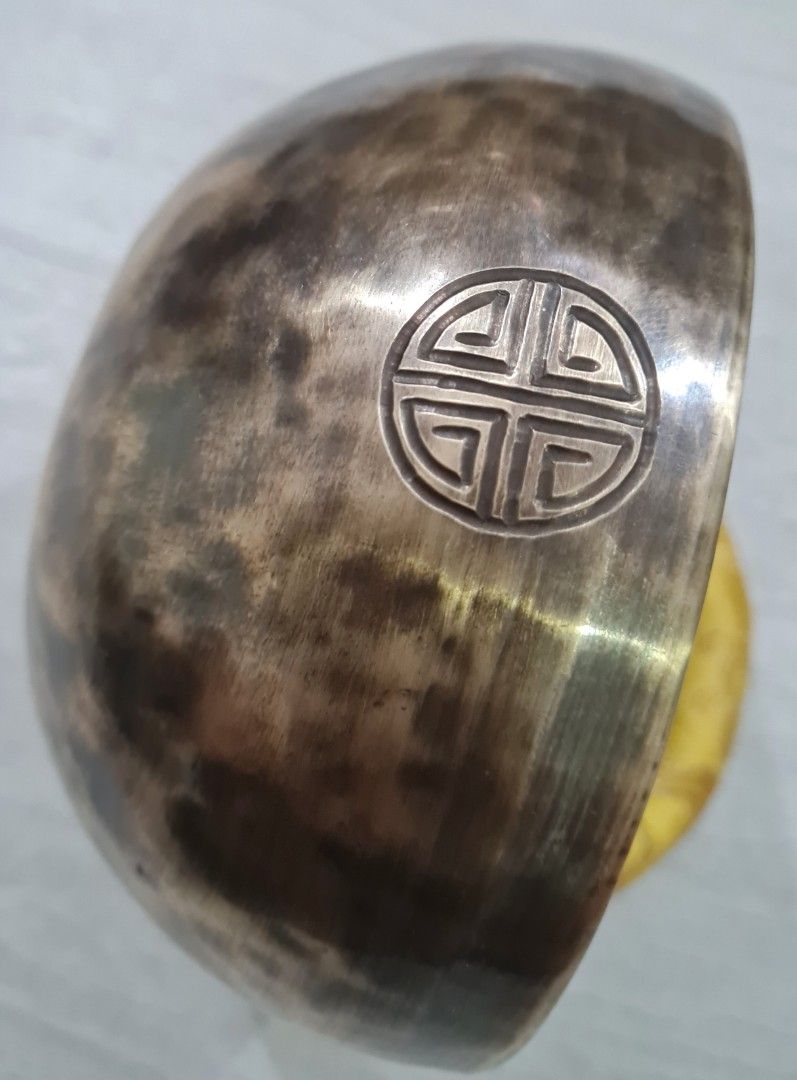 Handmade Full Moon Singing Bowl (Direct from Nepal), Hobbies & Toys ...