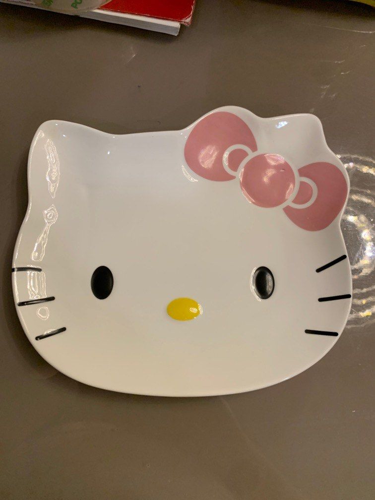 Hello Kitty Porcelain Plate, Hobbies & Toys, Memorabilia & Collectibles ...