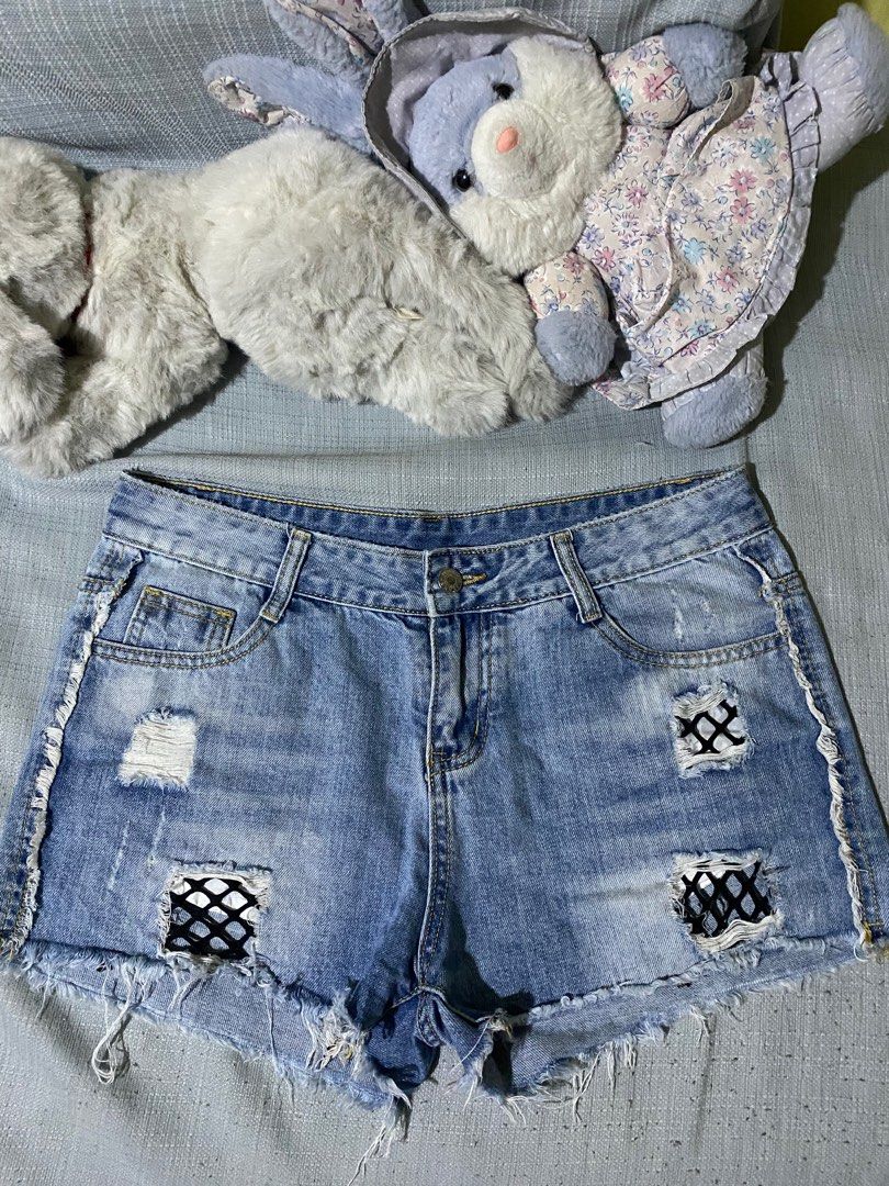 Highwaist Tattered Short (Rare), Women's Fashion, Bottoms, Shorts on ...