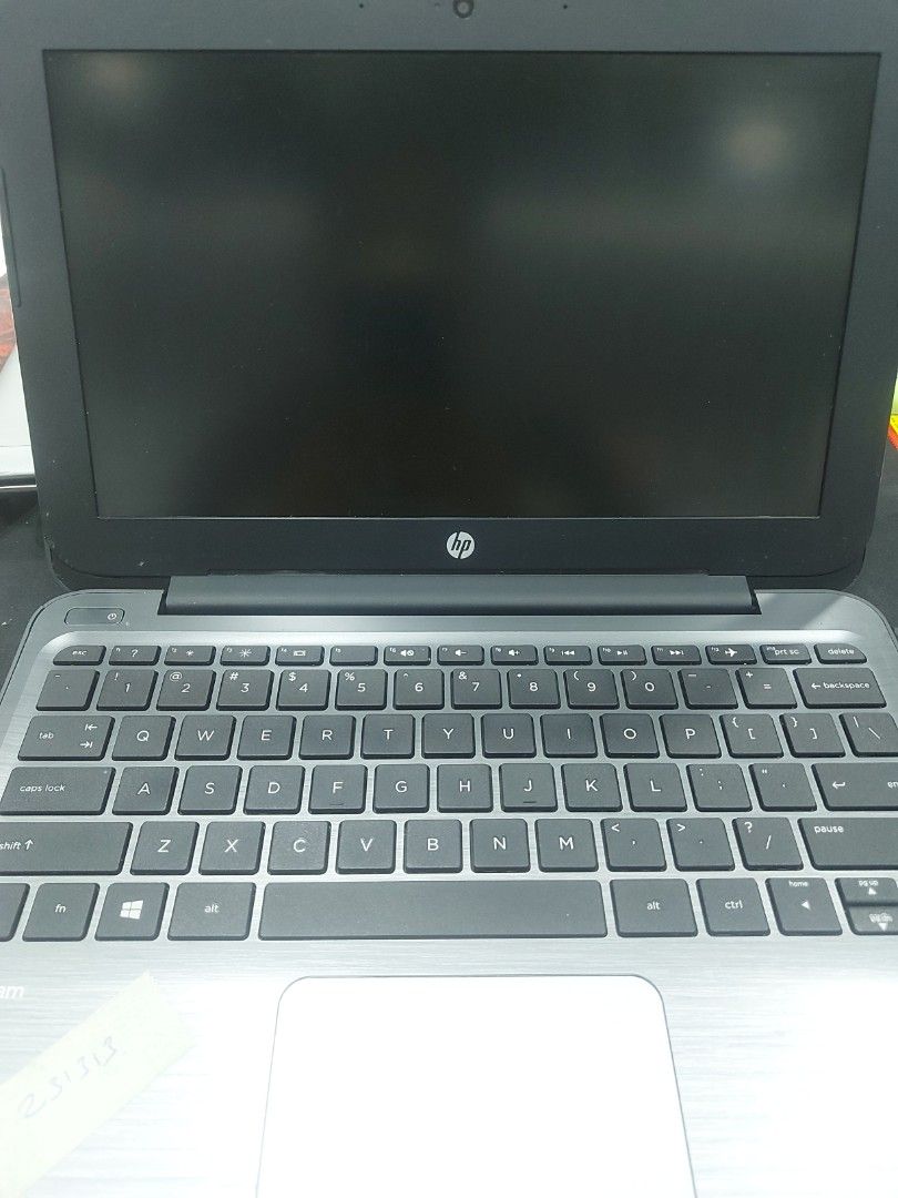 Hp stream netbook laptop celeron 4g 64 ssd, Computers & Tech, Laptops ...