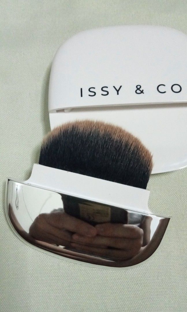 Issy and Co. True Flex Powder Foundation (Beech), Beauty & Personal ...