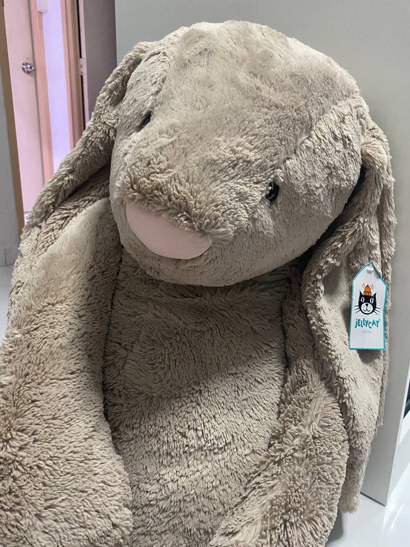 Jellycat Really Really Big Bashful Beige Bunny, Hobbies & Toys, Toys & Games on Carousell