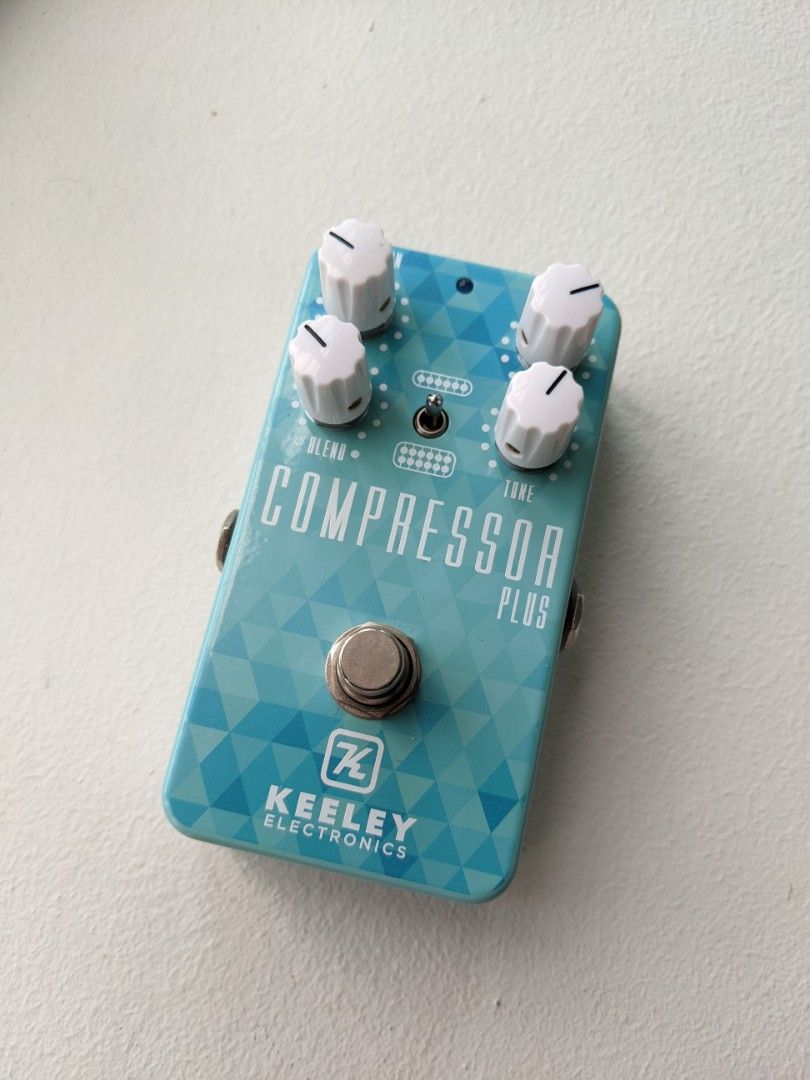 Keeley Electronics Compressor Plus guitar effects pedal, Hobbies & Toys ...