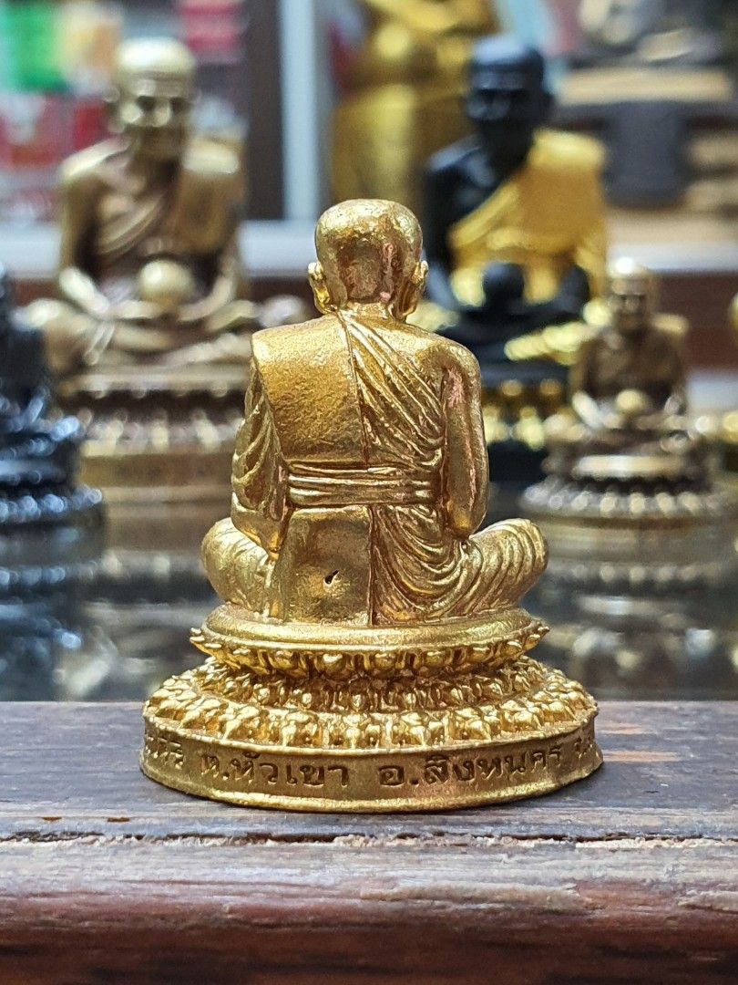 Lp Thuad Mini Bucha 龍婆托迷你金身, Hobbies & Toys, Memorabilia & Collectibles ...