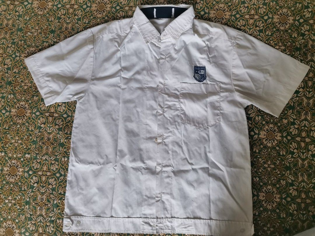 Marsiling Primary School uniform, Men's Fashion, Activewear on Carousell