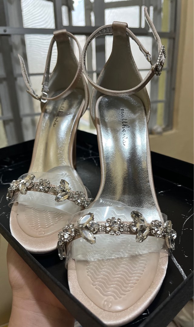 Matthews Sasha Champagne, Women's Fashion, Footwear, Heels on Carousell